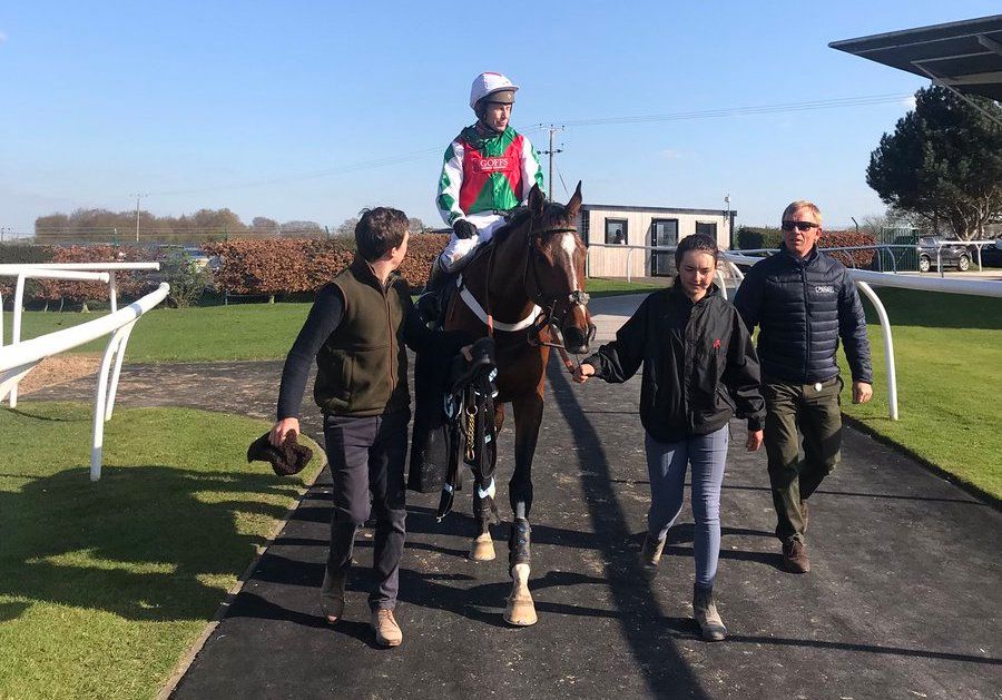 8a64e100-8efb-4f8e-ad22-79b13b34b50e – Warren Greatrex Racing