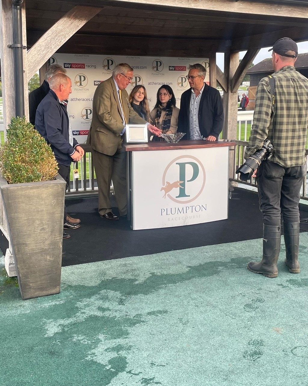 ART OF ILLUSION MAKES IT A HAT TRICK OVER FENCES & NELL RIDES HER FIRST ...