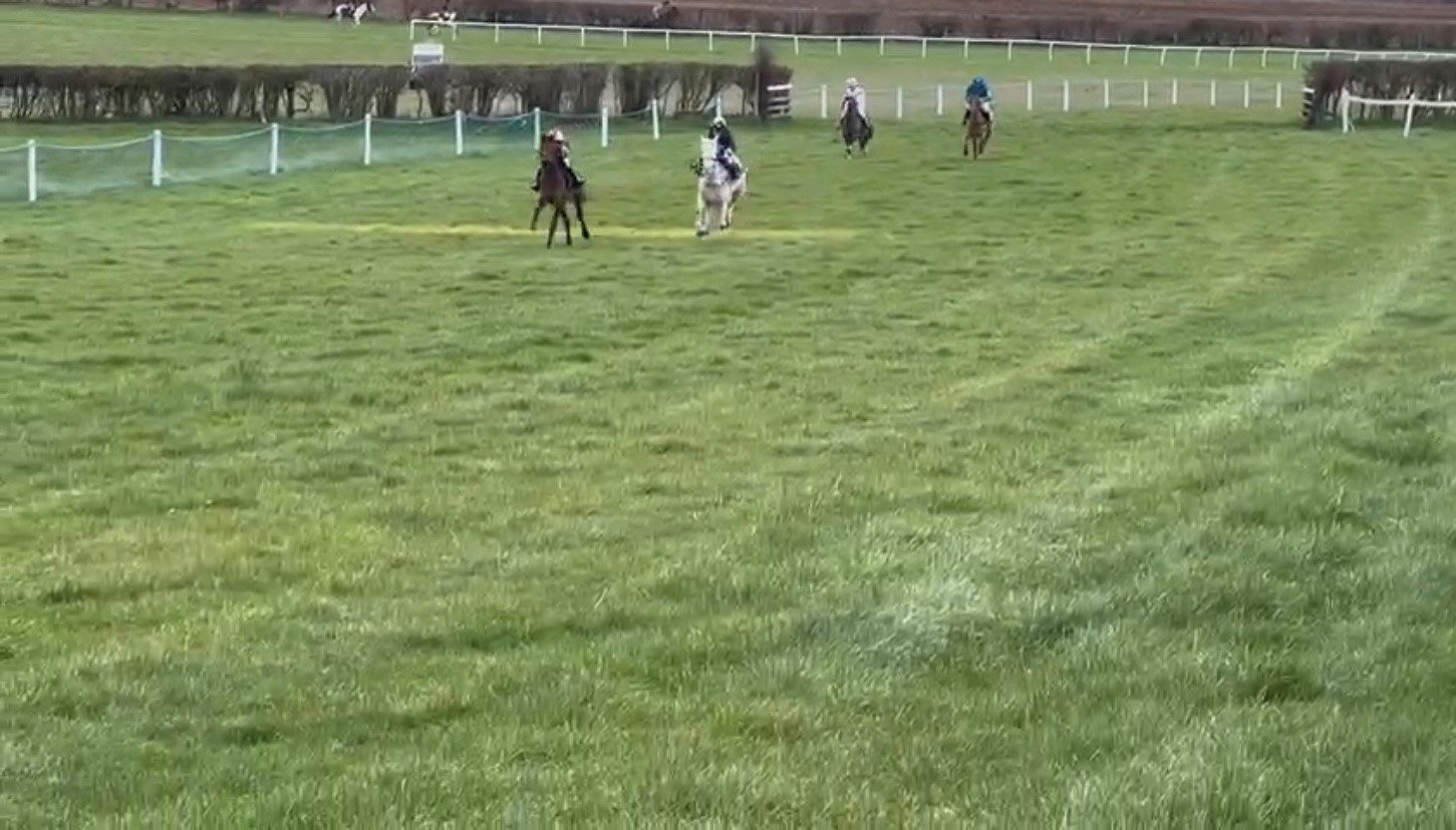 ART OF ILLUSION MAKES IT A HAT TRICK OVER FENCES & NELL RIDES HER FIRST ...