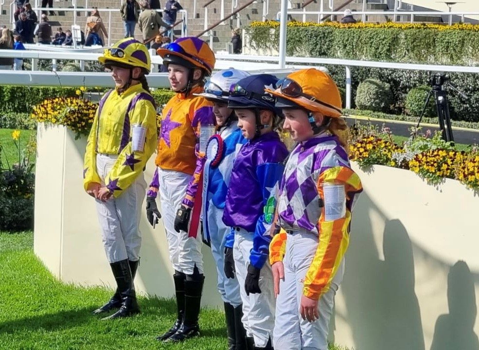 EVIE RIDES HER FIRST WINNER & WARREN TURNS HIS HAND TO BOXING – Warren ...