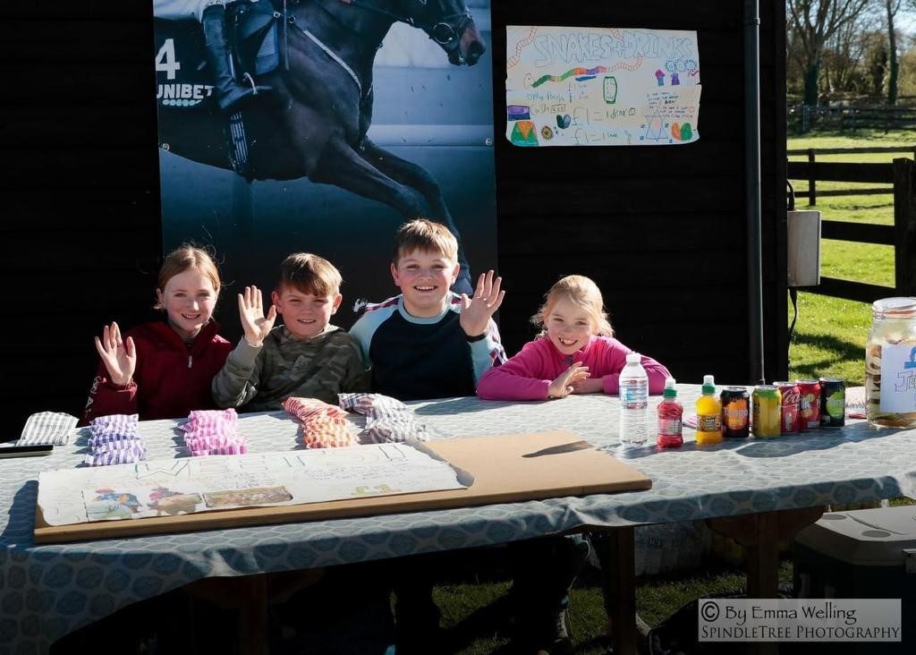 LAMBOURN OPEN DAY and NELL WINS AGAIN!!! – Warren Greatrex Racing