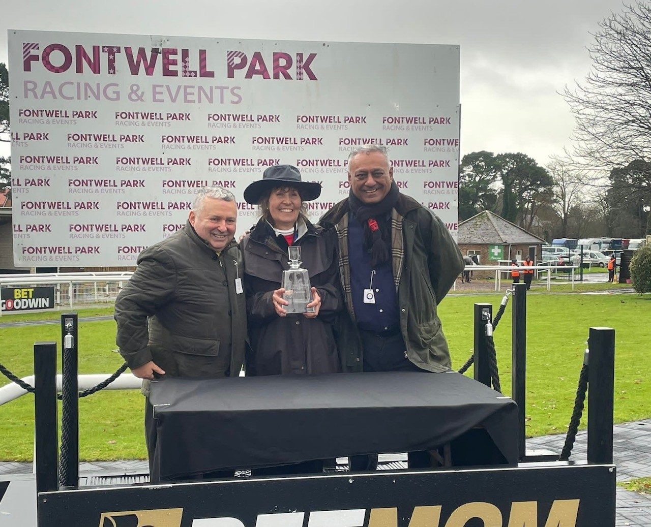 A QUICK-FIRE DOUBLE- HERAKLES WESTWOOD & JAMES JET WIN! – Warren ...